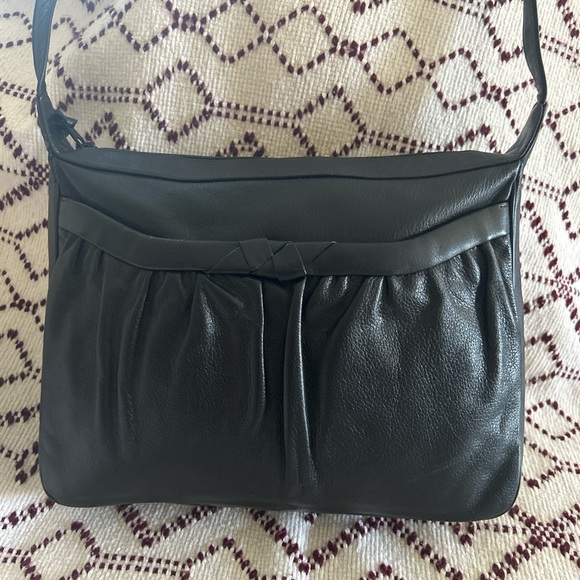 Susan Gail | Bags | Vtg Susan Gail Black Leather Shoulder Bag With A ...